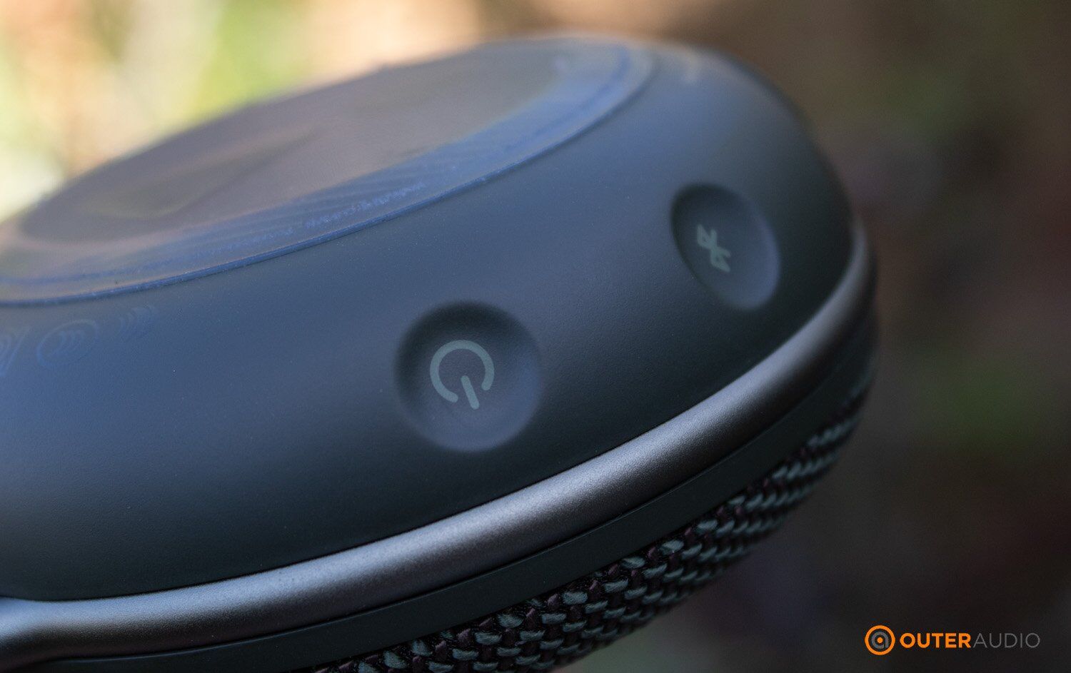JBL Clip 3 Review: A Speaker For Every Day Enjoyment